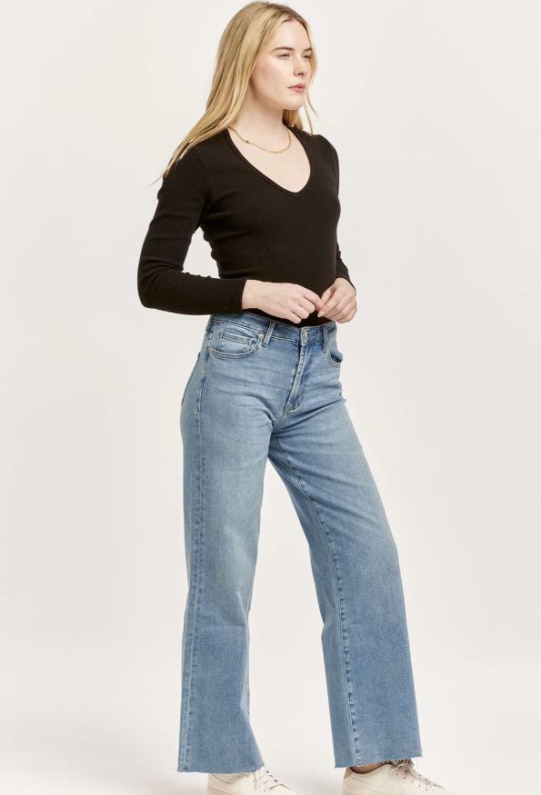 Dear John Fiona Super High Rise Wide Leg Jeans Artic Denim – Dan's ...